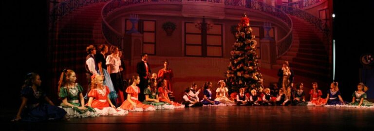 Benefits of the Performing Arts – Grosh Backdrops