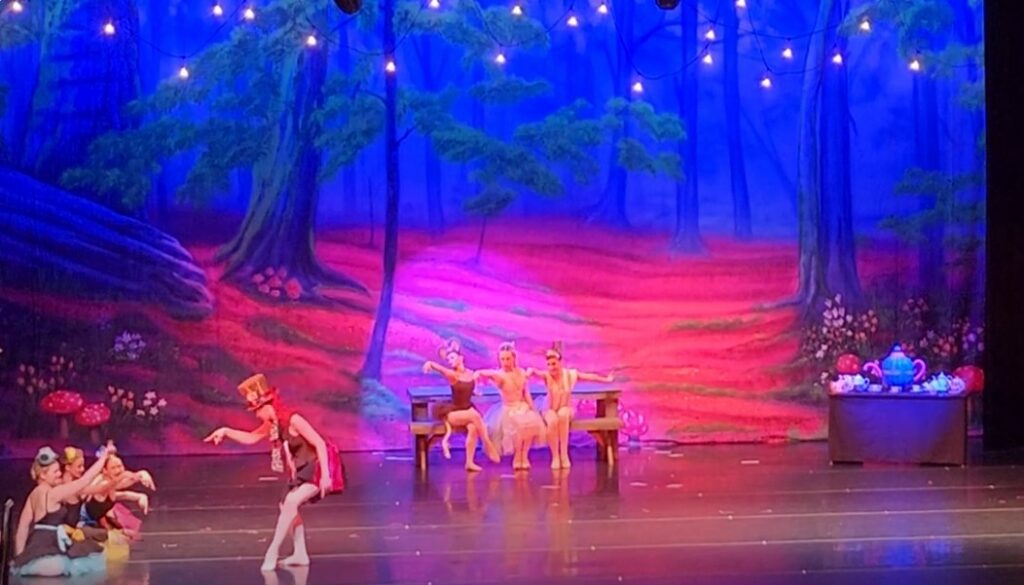 Top 5 Vibrant Backdrops from Alice’s Adventures in Wonderland – Grosh ...